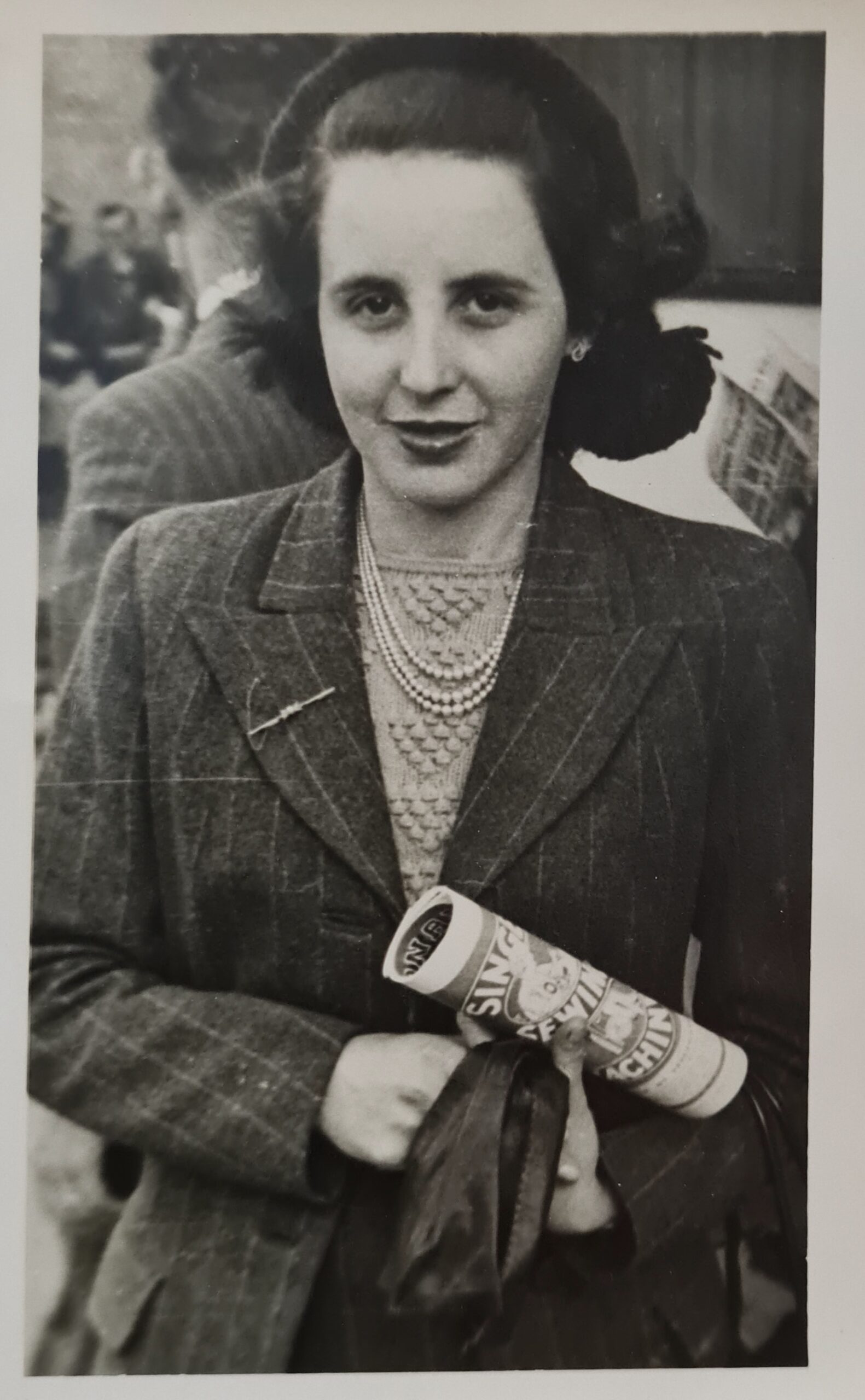 Joan McConachy – secretary at the Dutch Army at Camp Columbia - Camp ...